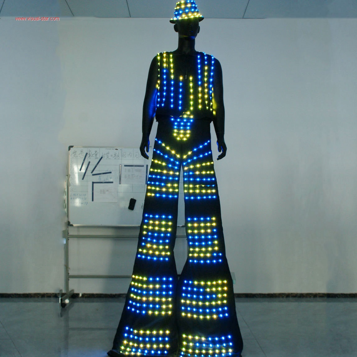 Led stilts,stilts performance,led costume